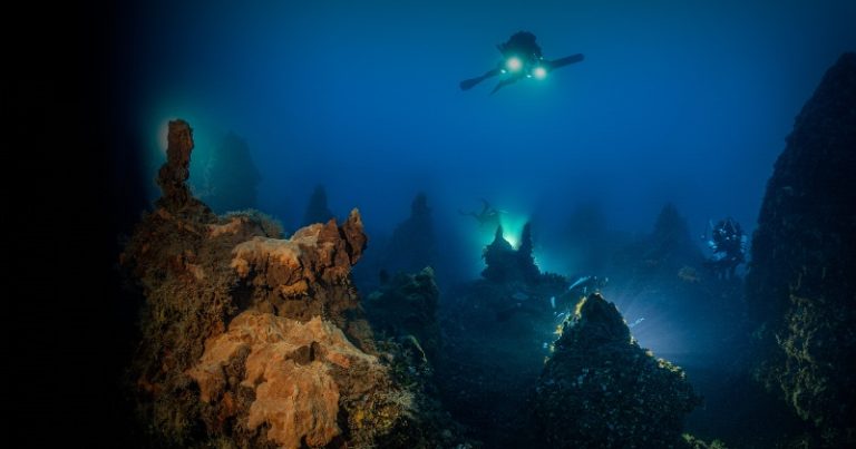 Elden under havet - SVT Play - Webb-TV.nu