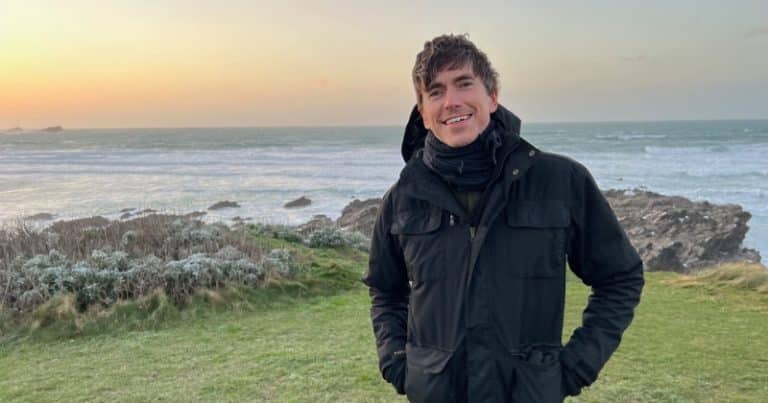 Simon Reeve tillbaka i Cornwall - Kunskapskanalen | UR Play - Webb-TV.nu